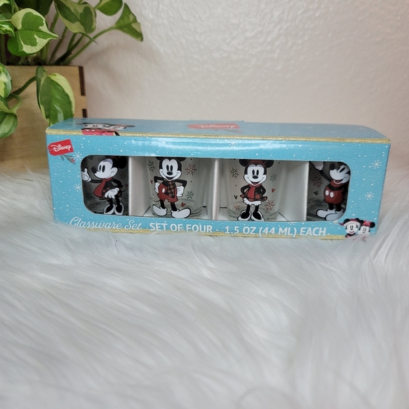 Disney | Kitchen | Mickey Minnie Mouse Glassware Set | Poshmark